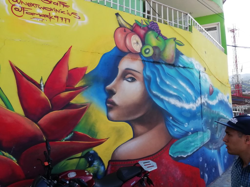 Exploring the legendary Comuna 13 with local guides